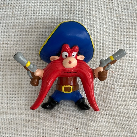 Warner Bros. | Toys | Vintage Yosemite Sam Double Pistols Guns Pvc ...